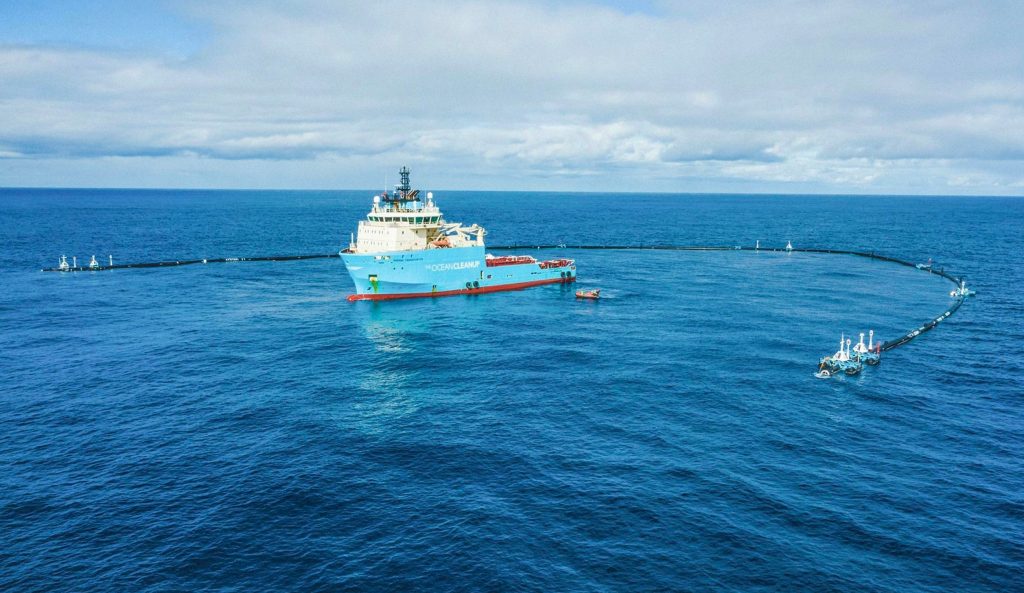 The Ocean Cleanup ha raccolto 8 tonnellate di plastica ed è pronto per ripartire e concludere il ...