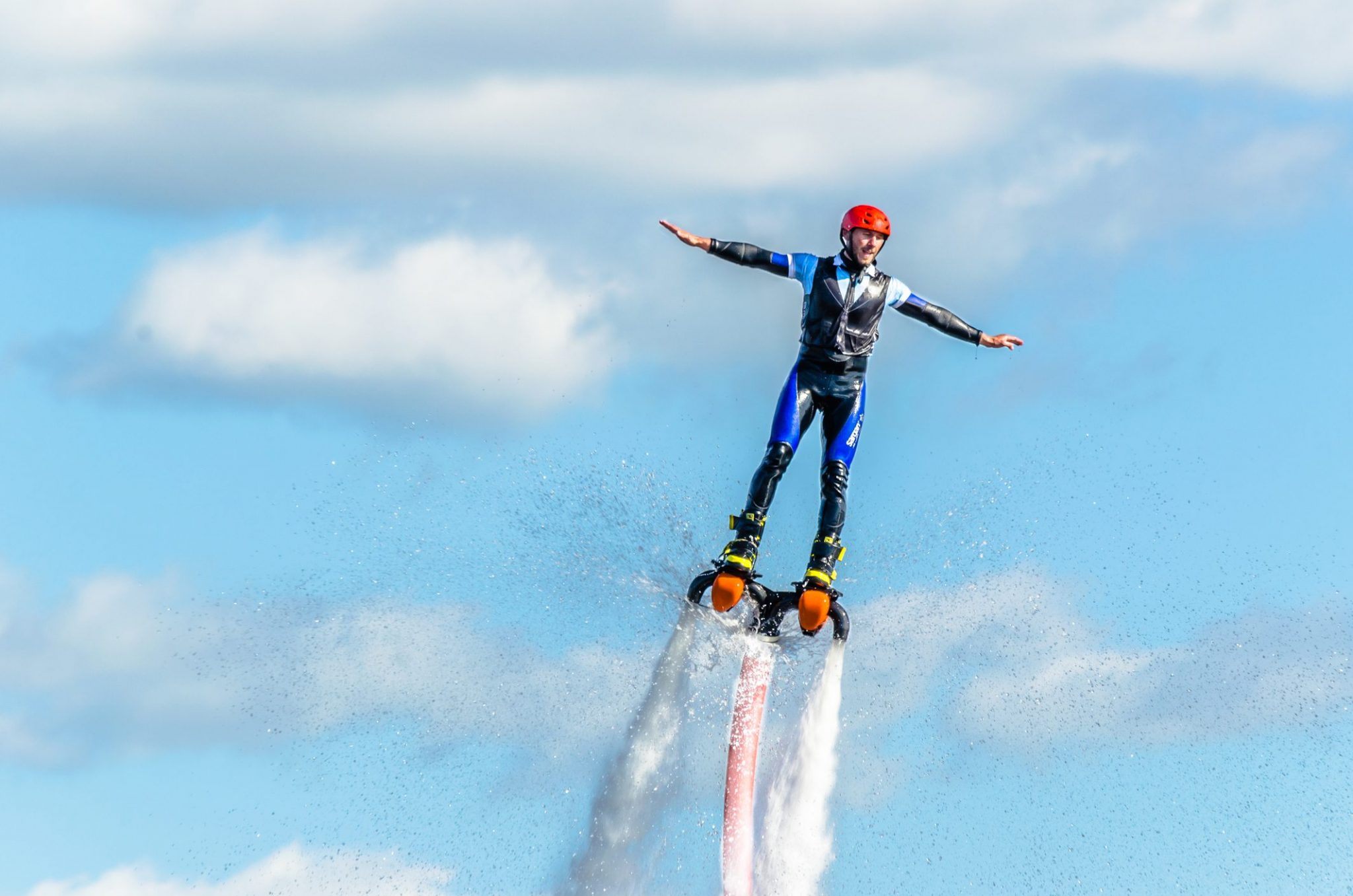 Flyboard: cos'è, come funziona e dove farlo | Ohga!