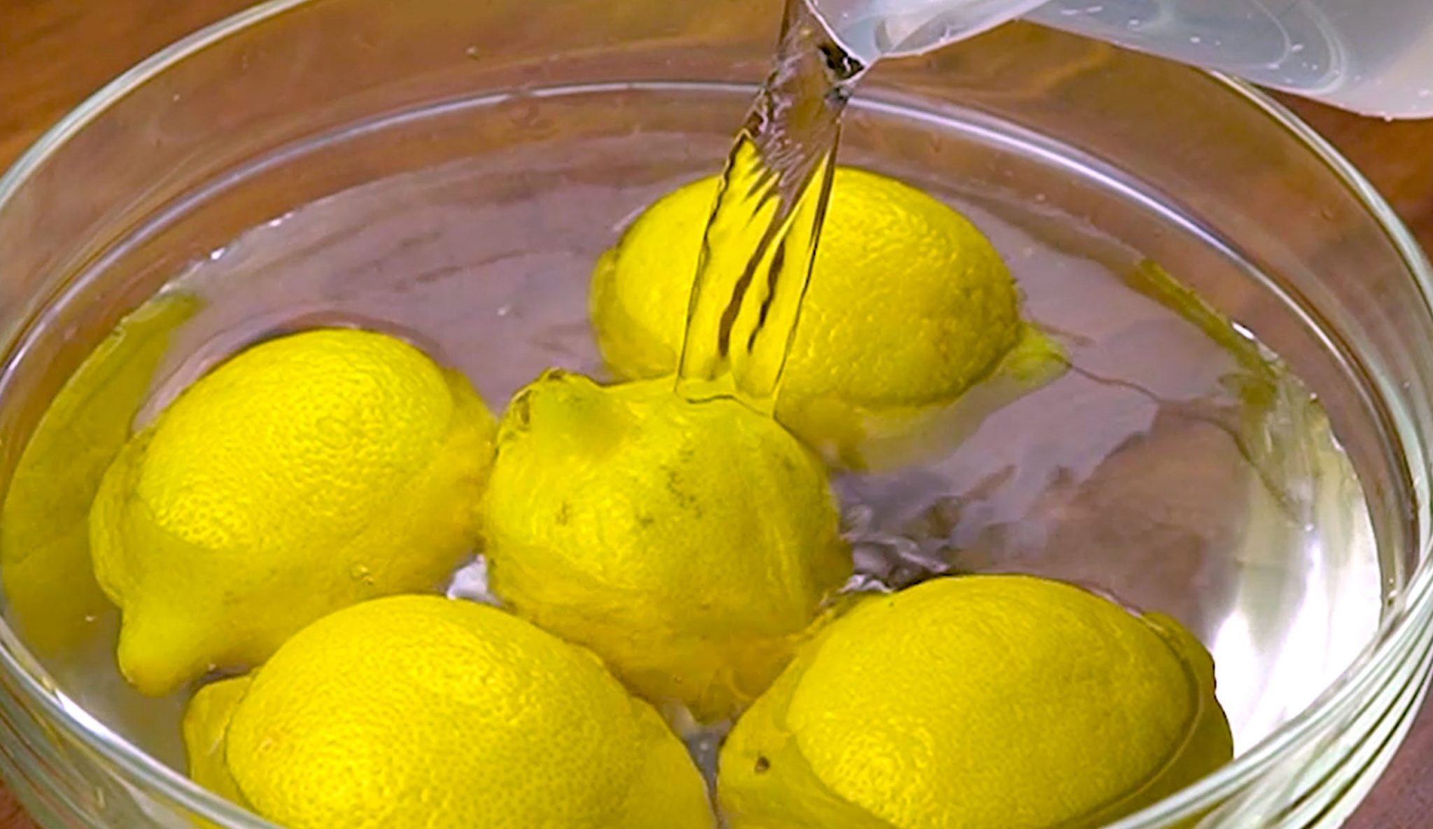 Come conservare i limoni per mantenerli freschi più a lungo e non farli ...