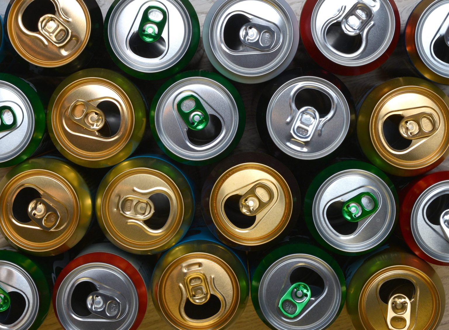 Come riciclare le lattine delle bibite | Ohga!