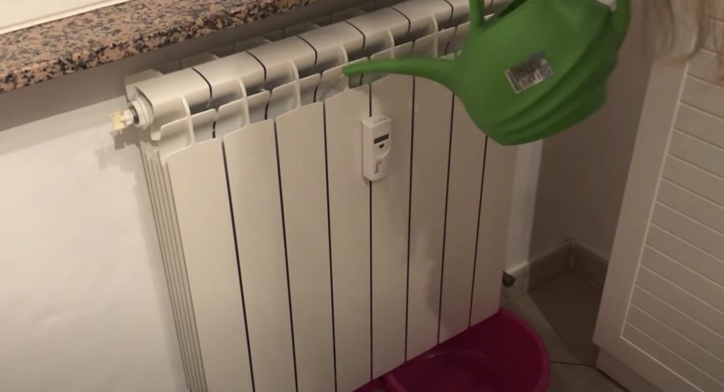 Come pulire i termosifoni: il metodo veloce ed efficace | Ohga!