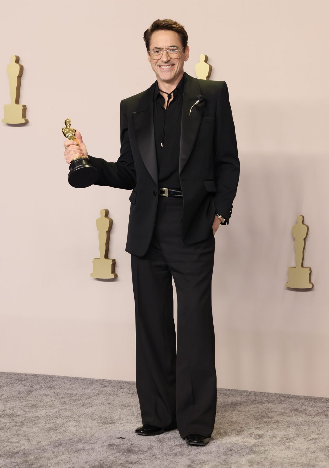 Chi è Robert Downey Jr., miglior attore non protagonista agli Oscar ...