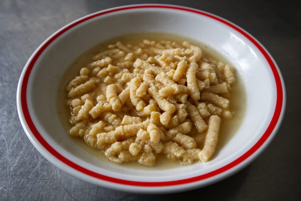 Passatelli in brodo: ricetta tradizionale per riscaldare le giornate ...